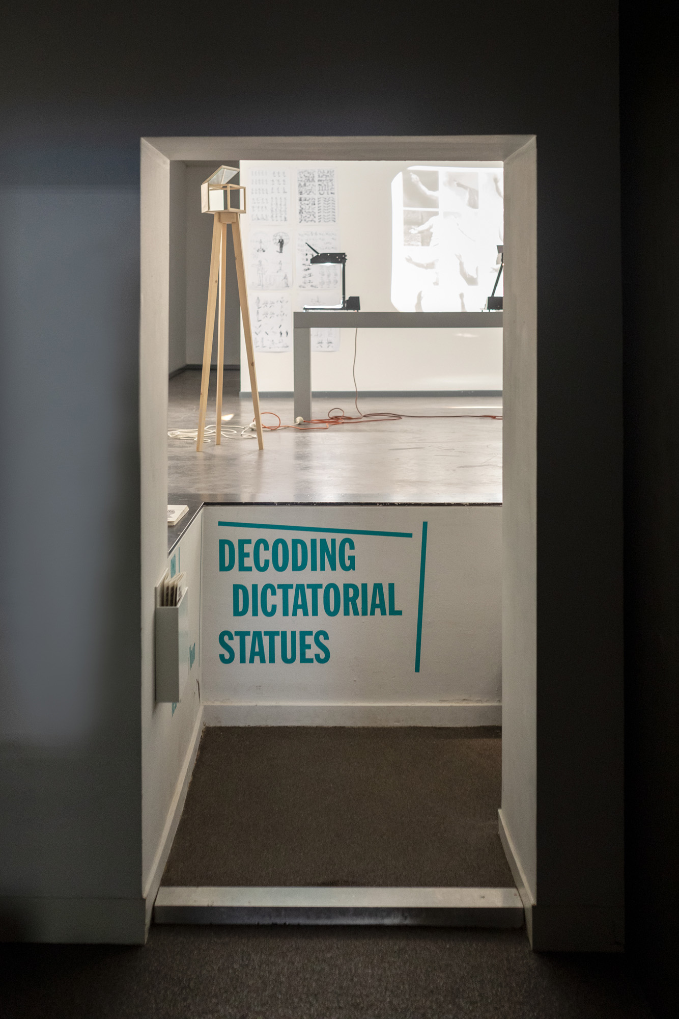 Decoding Dictatorial Statues | Onomatopee