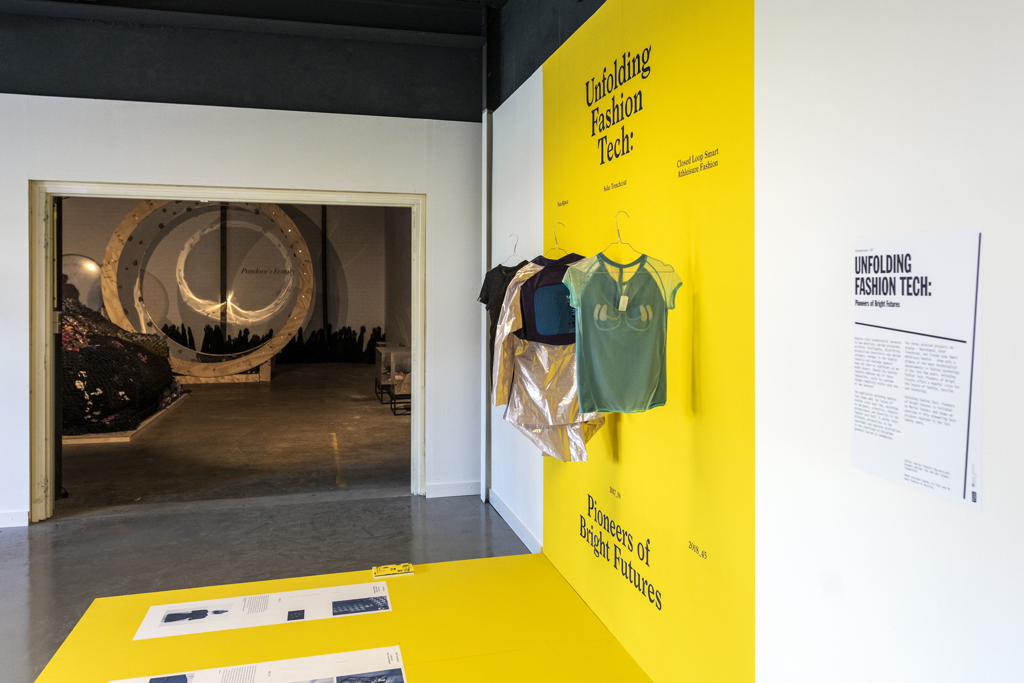 Unfolding Fashion Tech: | Onomatopee